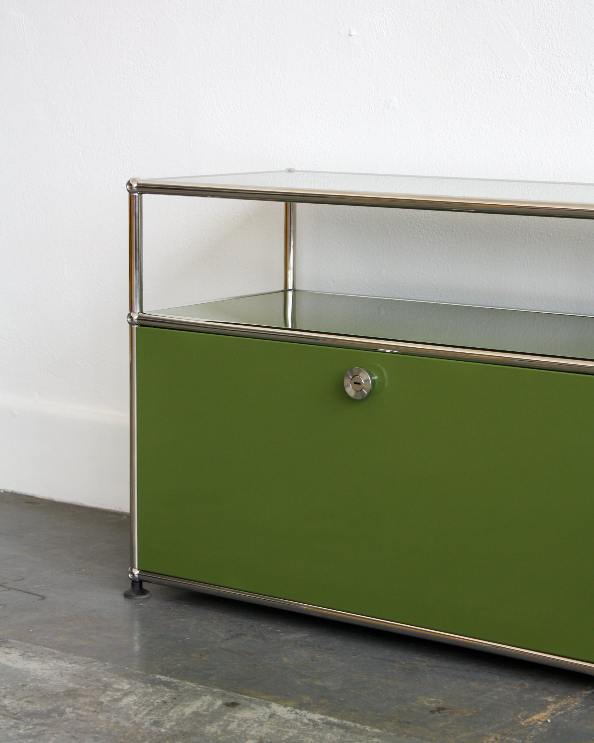 2-Panel Display Media Console - Stainless Steel – Dupe
